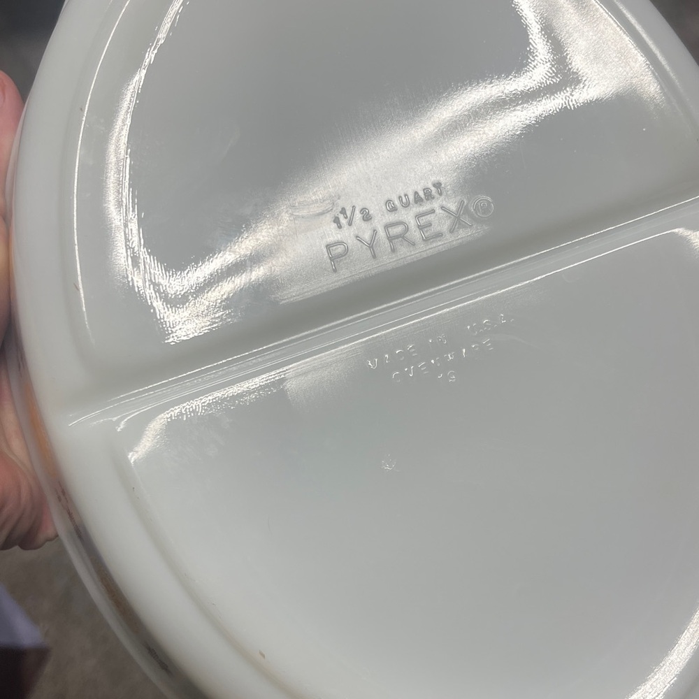 Pyrex | Kitchen | Vintage Pyrex Town Country Divided Casserole Dish 5 ...